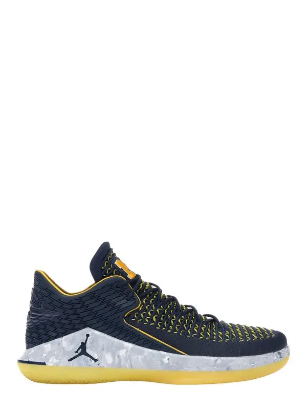 JORDAN Xxxii Low Michigan Sneakers - College Navy Blue/metallic Silver/white