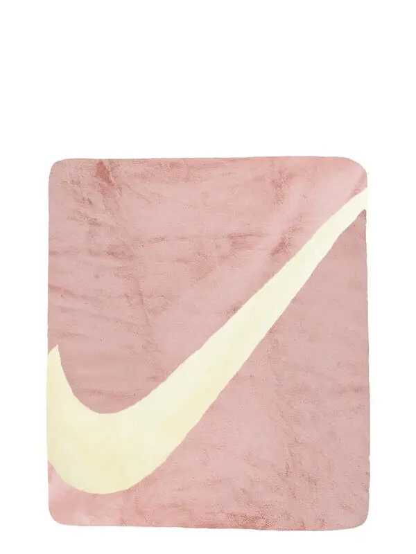 Nike Swoosh Faux Fur Blanket - Pink Oxford/cashmere