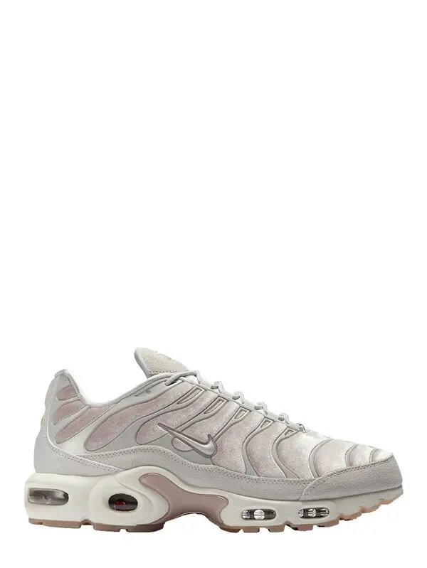 Nike Air Max Plus Velvet Sneakers - Particle Rose/vast Grey/summit White