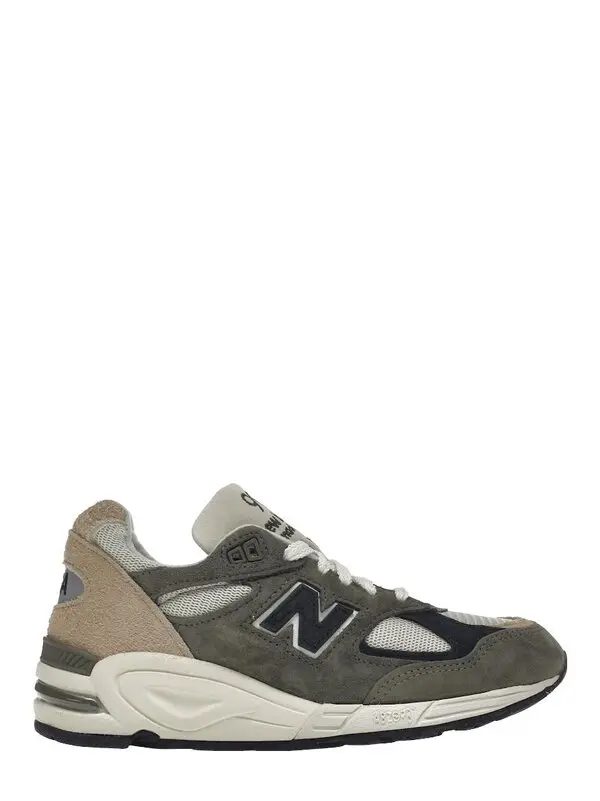 NEW BALANCE 990v2 Miusa Sneakers - Grey/tan