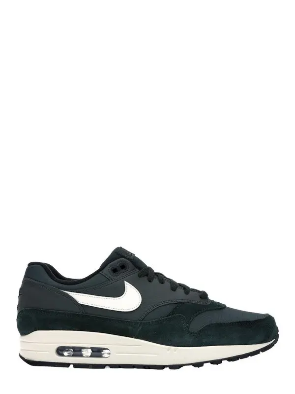 Nike Air Max 1 Sneakers - Outdoor Green/black/sail