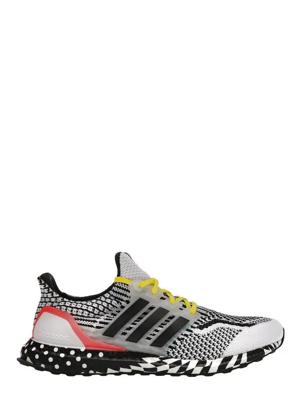 Adidas Ultra Boost 5.0 Dna Patterned Sneakers - Cloud White/core Black/turbo