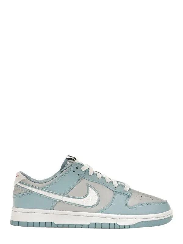 Nike Dunk Low Retro Fleece Swoosh Sneakers - Grey Fog/worn Blue/white