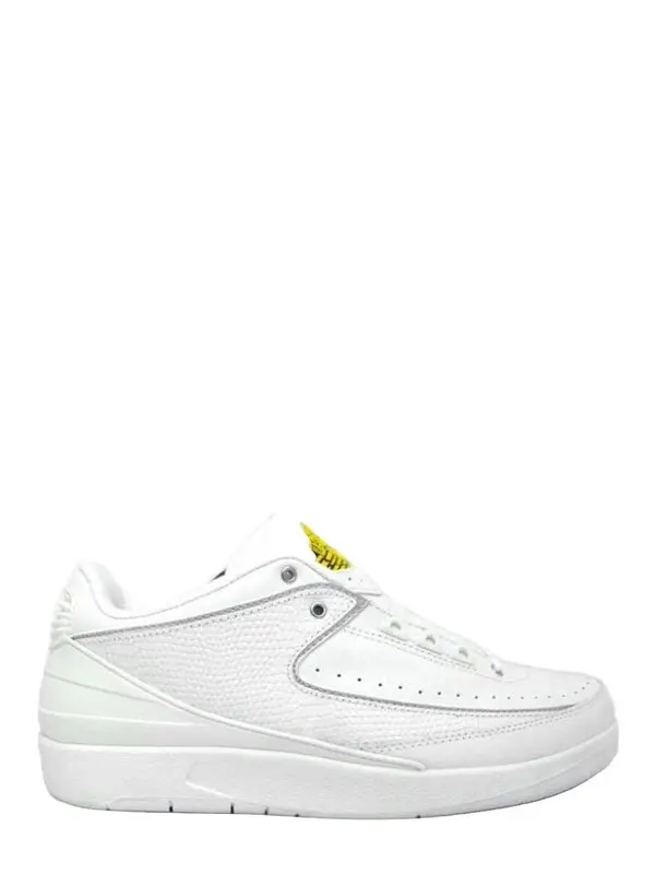 JORDAN 2 Retro Low Sneakers - White/metallic Silver/varsity Maize