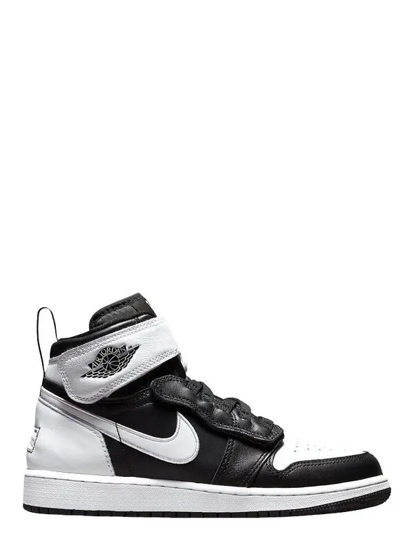 JORDAN 1 High Flyease Sneakers - Black/white