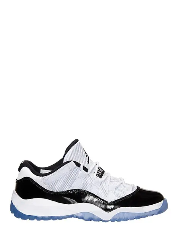 JORDAN 11 Retro Low Sneakers - White/black/dark Concord
