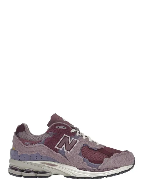 NEW BALANCE 2002r Protection Pack Sneakers - Pink/violet