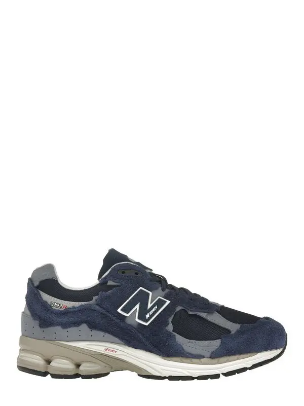 NEW BALANCE 2002r Protection Pack Sneakers - Navy Blue/grey