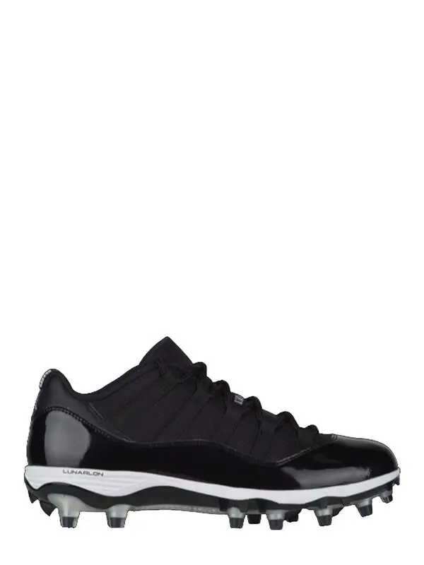 JORDAN Retro Low Cleat - Black/white/metallic Silver