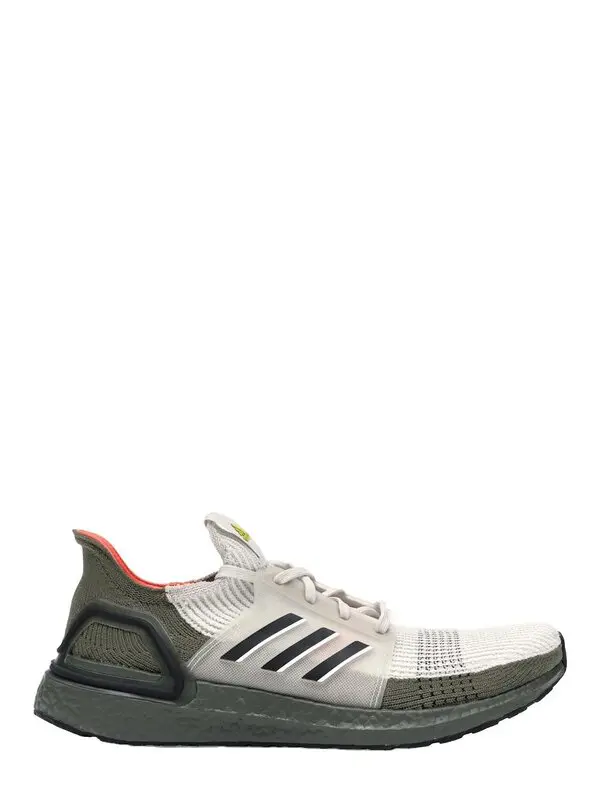 Adidas Ultra Boost 19 Sneakers - Olive/beige