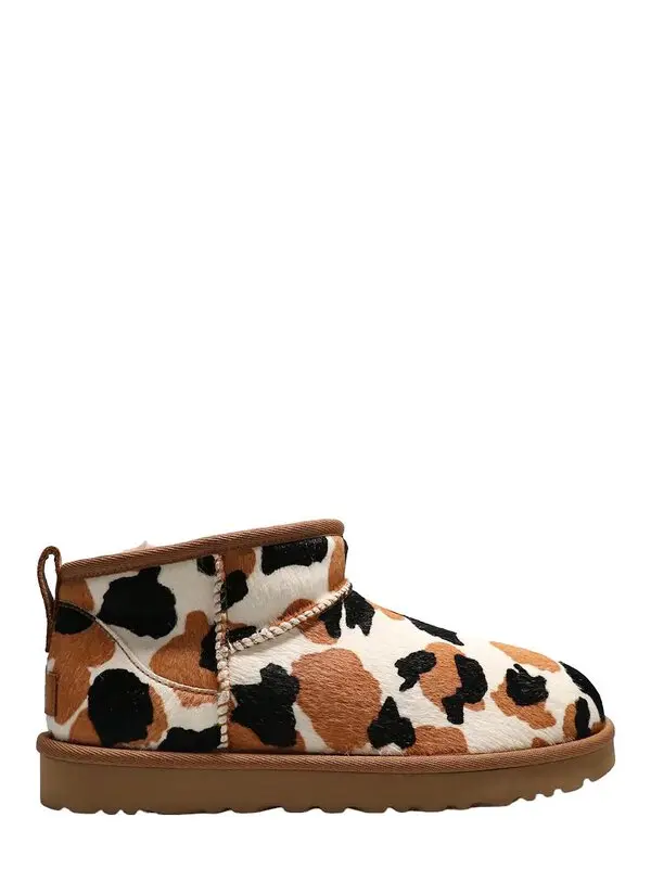 UGG Classic Ultra Mini Ankle Boot - Cow Print/chestnut