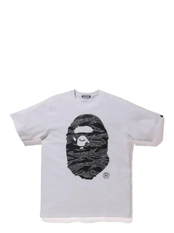 A BATHING APE X Undefeated Apehead Tee Shirt - White