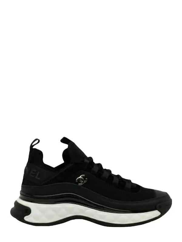 Chanel Runner Sneakers - Black/white