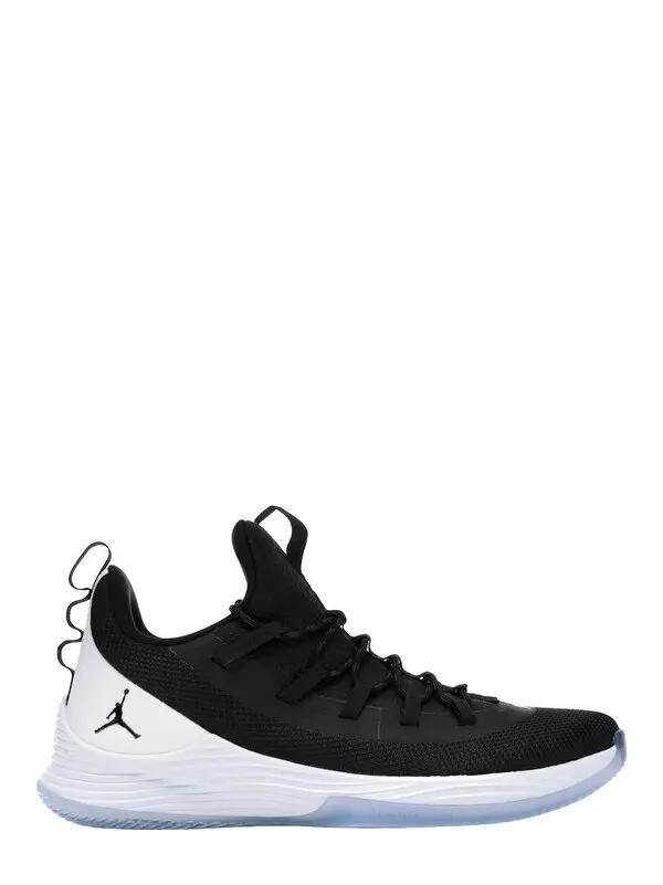 JORDAN Ultra Fly 2 Low Sneakers - Black/white