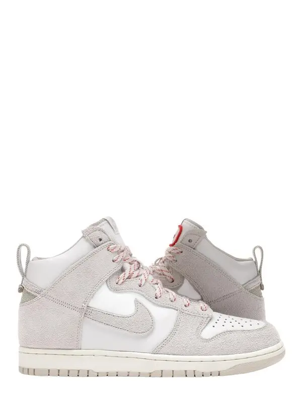 Nike Dunk High Notre Sneakers - Light Orewood Brown/white/red