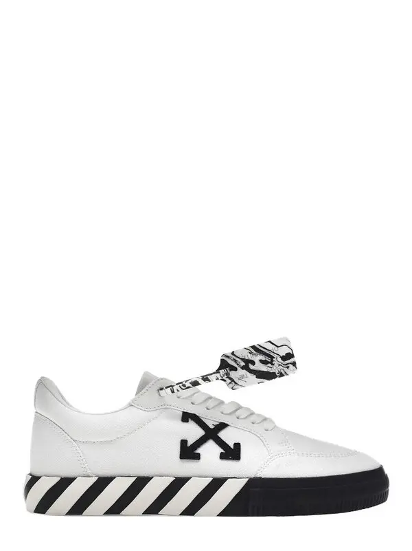 Off-White Vulcanized Low Top Sneakers - White/black