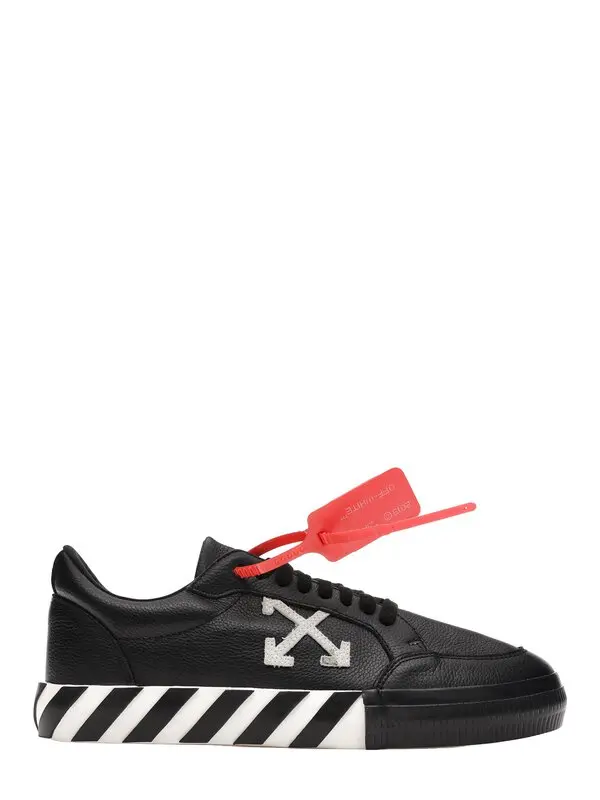 Off-White Vulc Low Sneakers - Black
