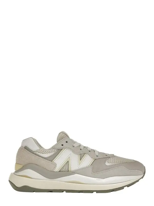 NEW BALANCE 57/40 Sneakers - White/beige