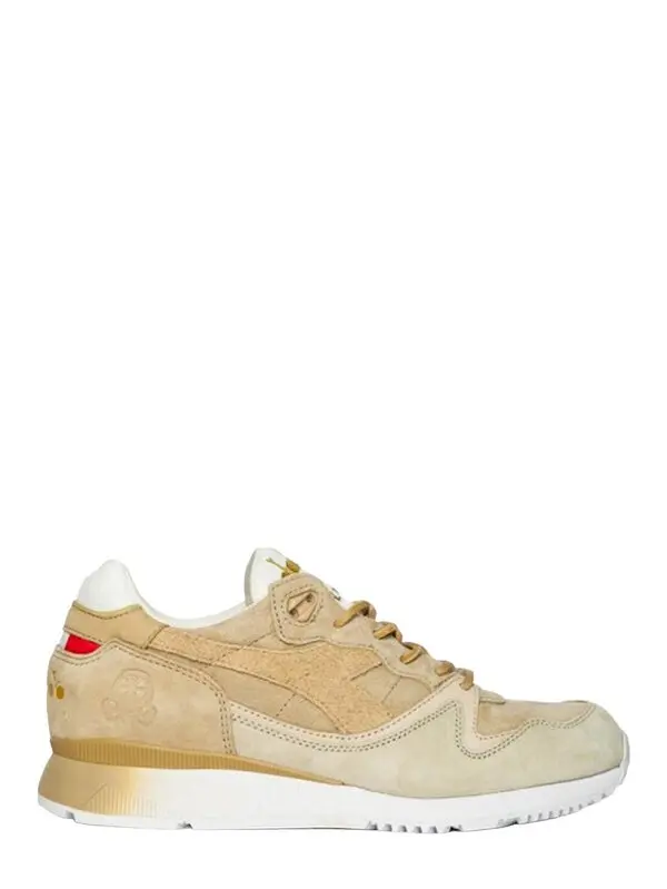 DIADORA V7000 Footpatrol Macchiato Sneakers - Beige Chai Tea