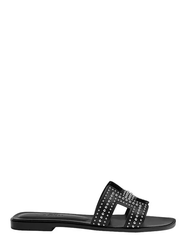 Hermès Oran Sandal In Studded Calfskin - Noir/silver