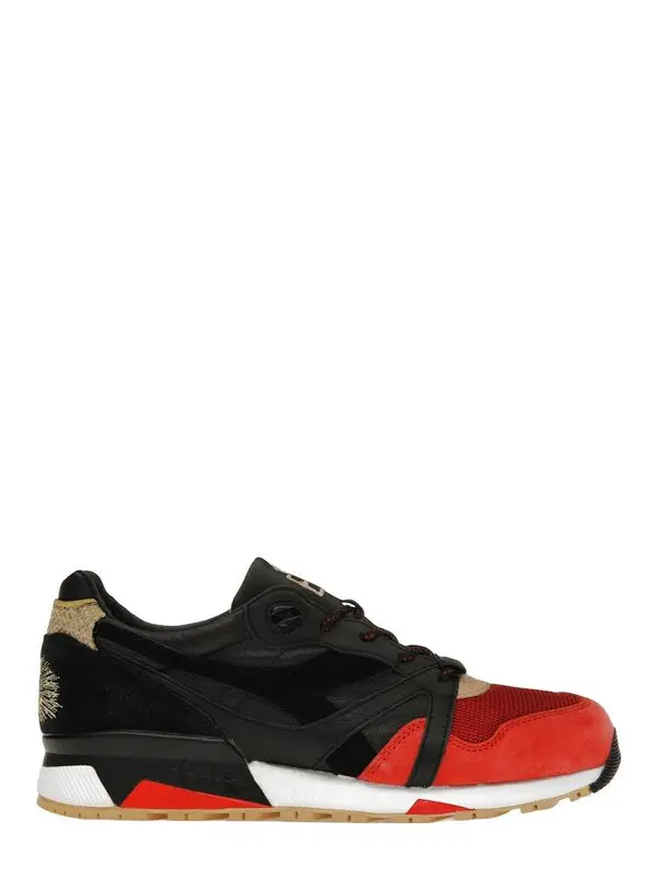 DIADORA N9000 Limited Edt. Correfocsin Sneakers - Black/red