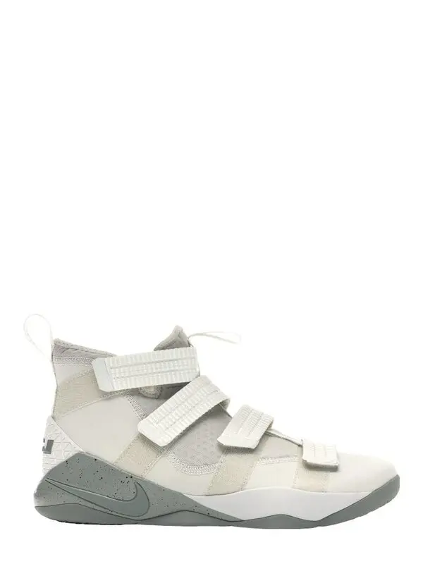 Nike Lebron Soldier Xi Sfg Sneakers - Light Bone/dark Stucco/black