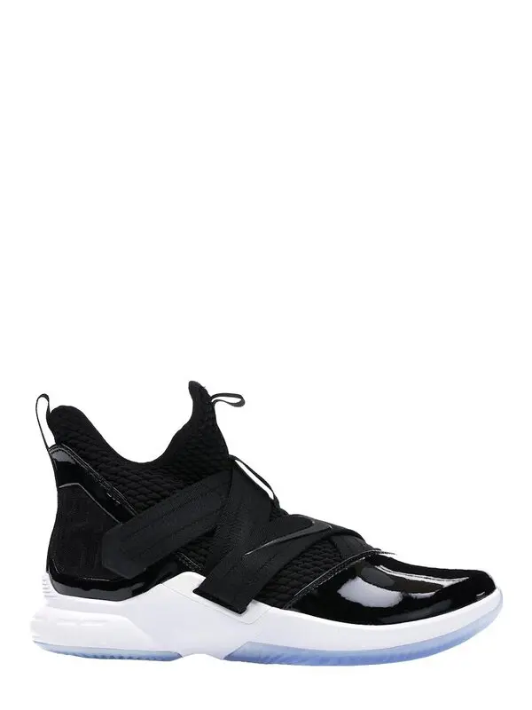 Nike Lebron Soldier Sfg Sneakers - Black/white