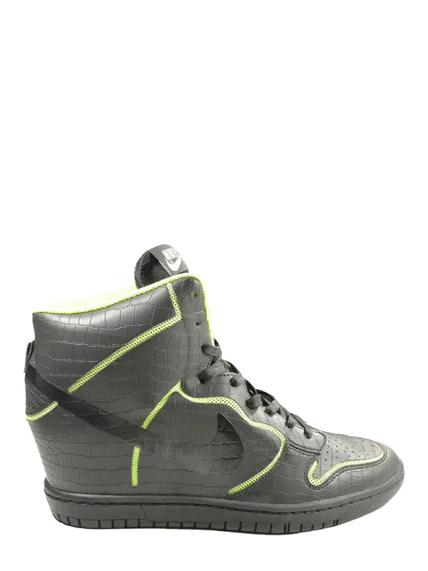 Nike Dunk Sky High Sneakers - Black/volt