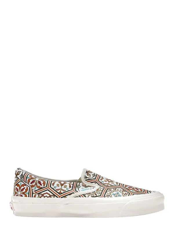 VANS Slip-on Kith Moroccan Tile Sneakers - White