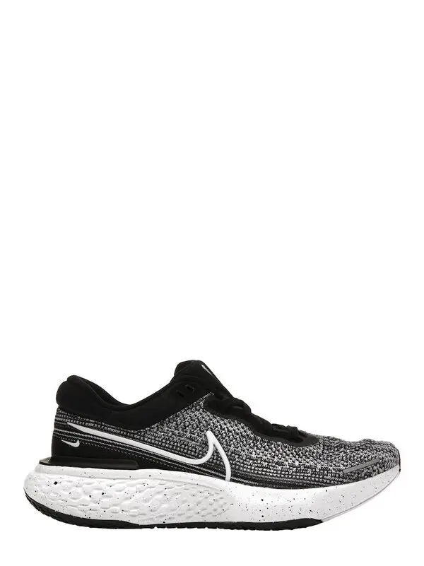 Nike Zoomx Invincible Run Flyknit Sneakers - White/black