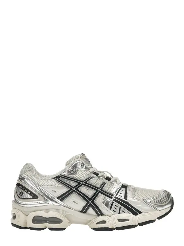 Asics Gel-nimbus 9in Sneakers - Cream/black
