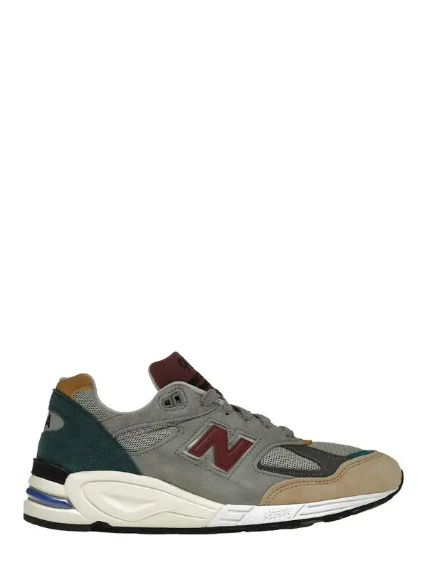 NEW BALANCE 990v2 Sneakers - Grey/tan/green