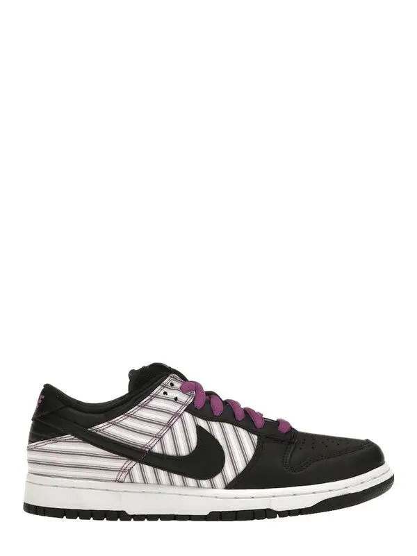 Nike Dunk Low Sneakers - White/black/hyacinth