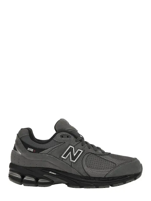 NEW BALANCE 2002r Sneakers - Castlerock/black/magnet