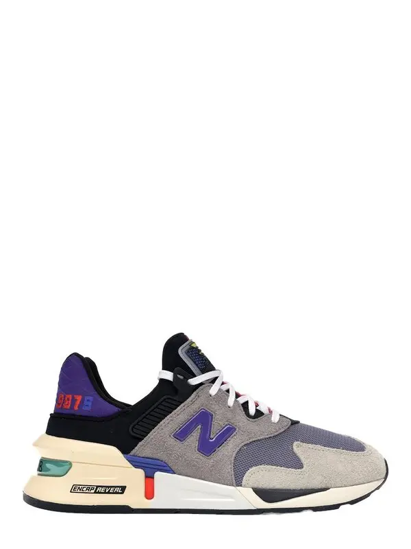 NEW BALANCE 997s Bodega Sneakers - Grey/purple