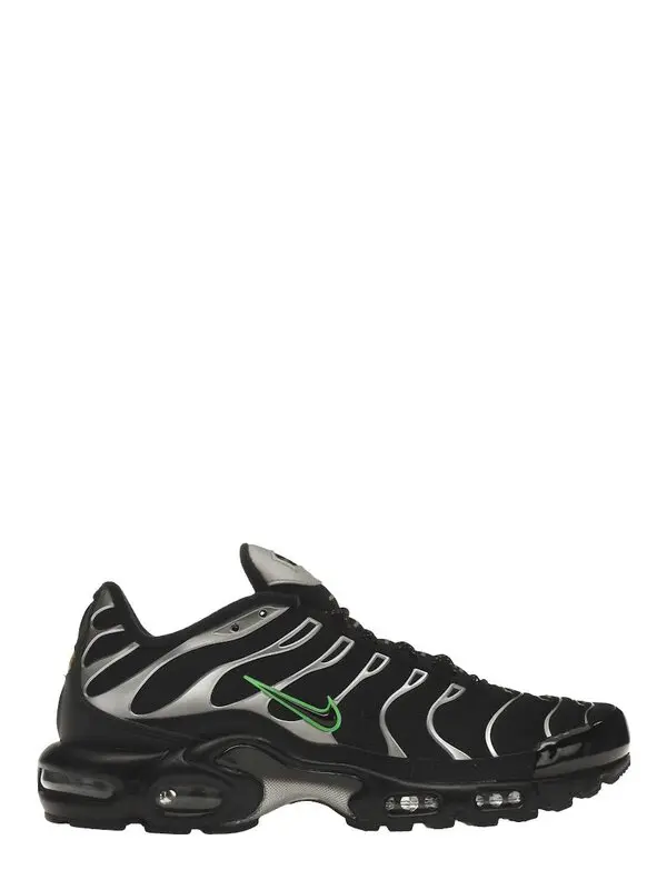Nike Air Max Plus - Black/metallic Silver/green Strike
