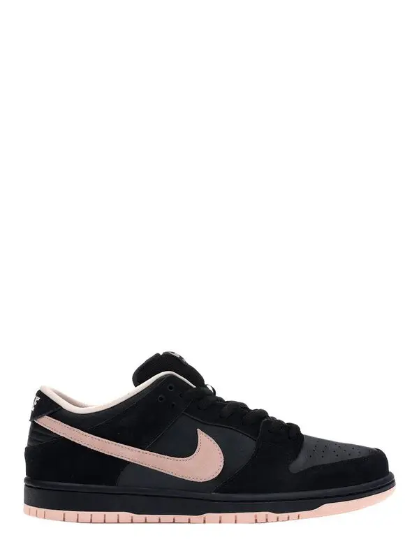 Nike Dunk Low Sneakers - Black/washed Coral