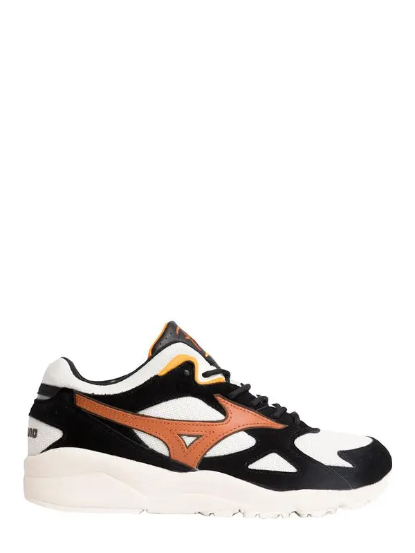 Mizuno Sky Medal Patta Roadrunner Sneakers - Sail/black/brown