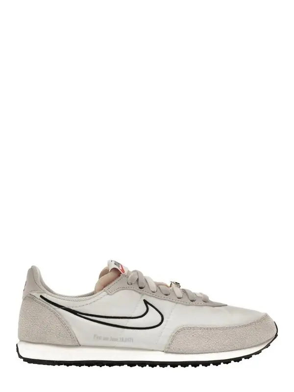 Nike Waffle Trainer 2 Sneakers - Natural/black
