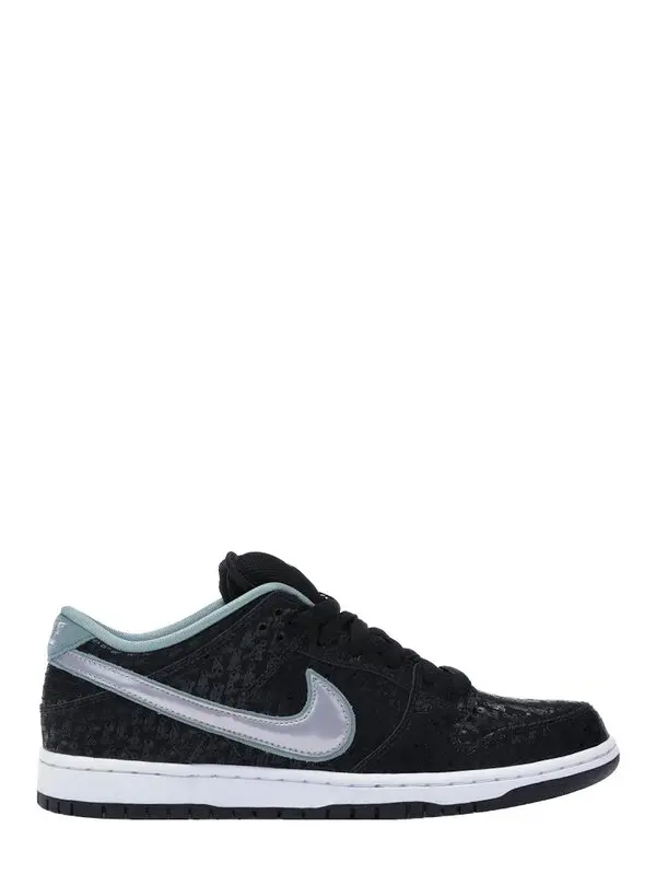 Nike Dunk Low S.p.o.t. X Lance Mountain - Black/metallic Platinum/cannon
