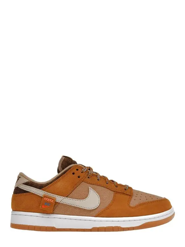 Nike Dunk Low Se Teddy Bear Sneakers - Praline/desert Ocher/hemp