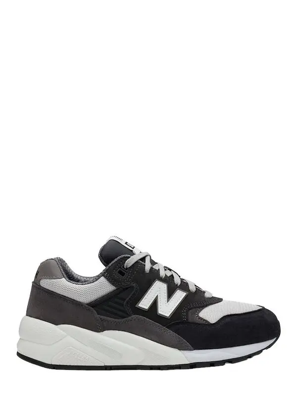 NEW BALANCE Mt580 Comme Des Garcons Homme Sneakers - Black