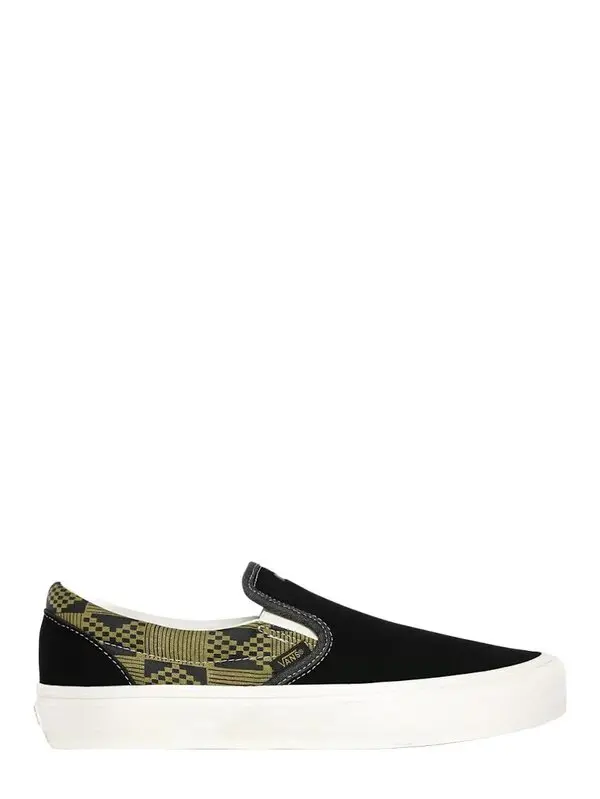 VANS Classic Slip-on Sneakers - Black/olive
