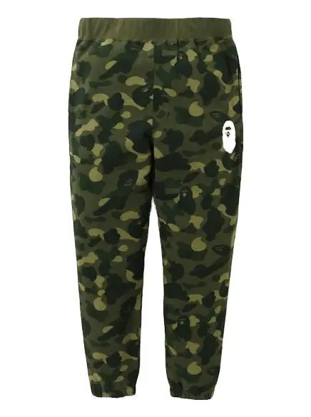 A BATHING APE Camo Sweat Pants - Green