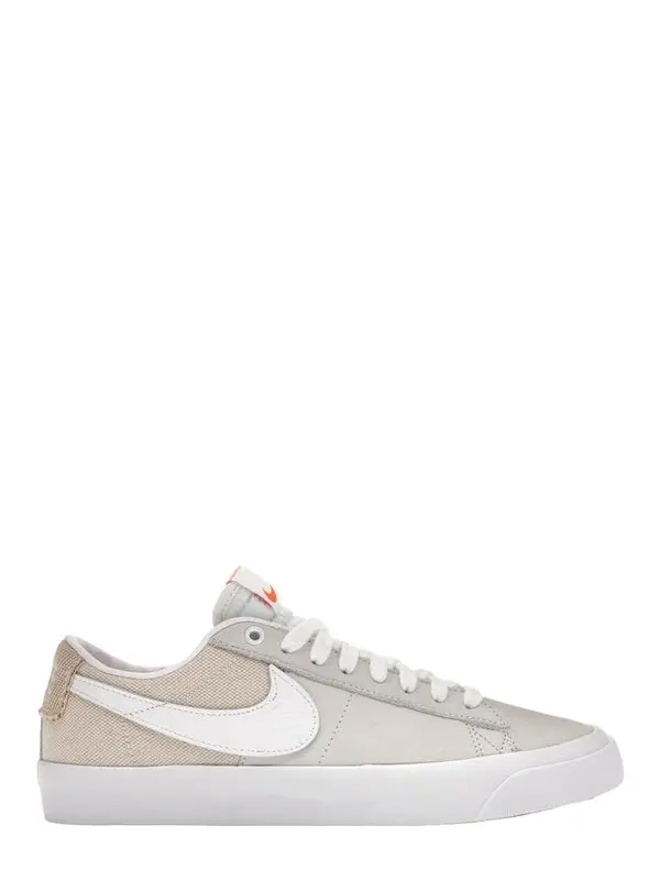 Nike Zoom Blazer Low Pro Gt Iso Summit Sneakers - White