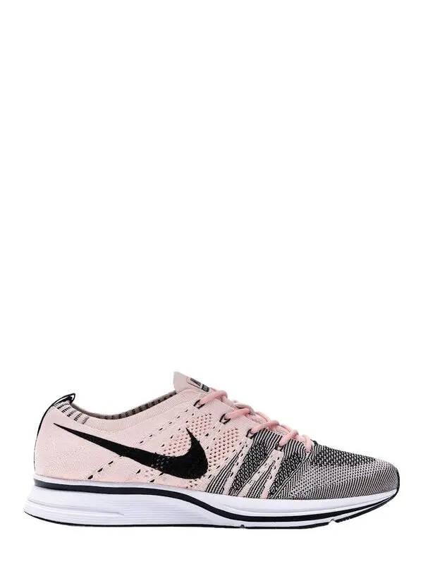 Nike Flyknit Trainer - Sunset Tint/black/white