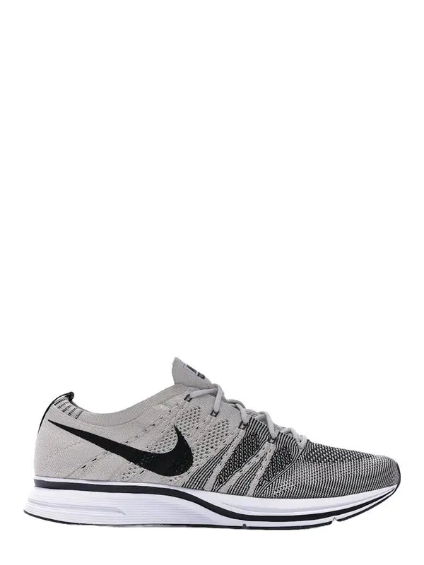 Nike Flyknit Trainer - Pale Grey/black/white