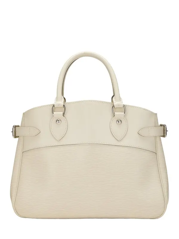 LOUIS VUITTON Passy Handbag - White