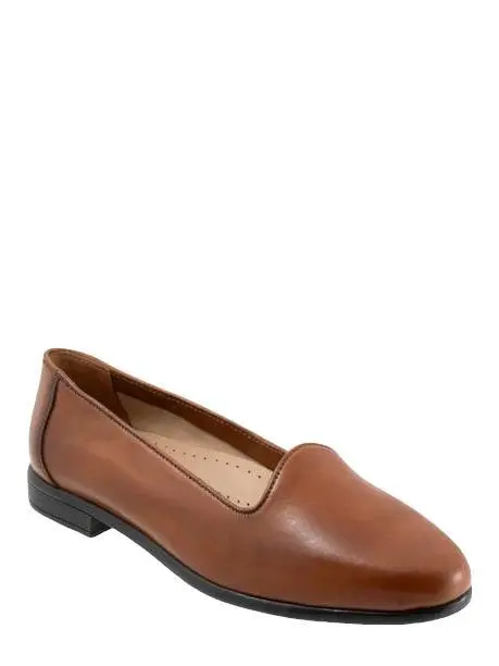 Trotters Liz Leather Flat - Brown