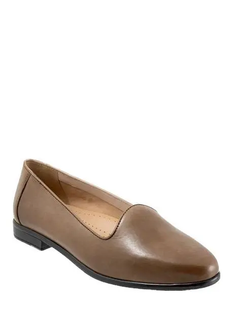 Trotters Liz Leather Flat - Taupe